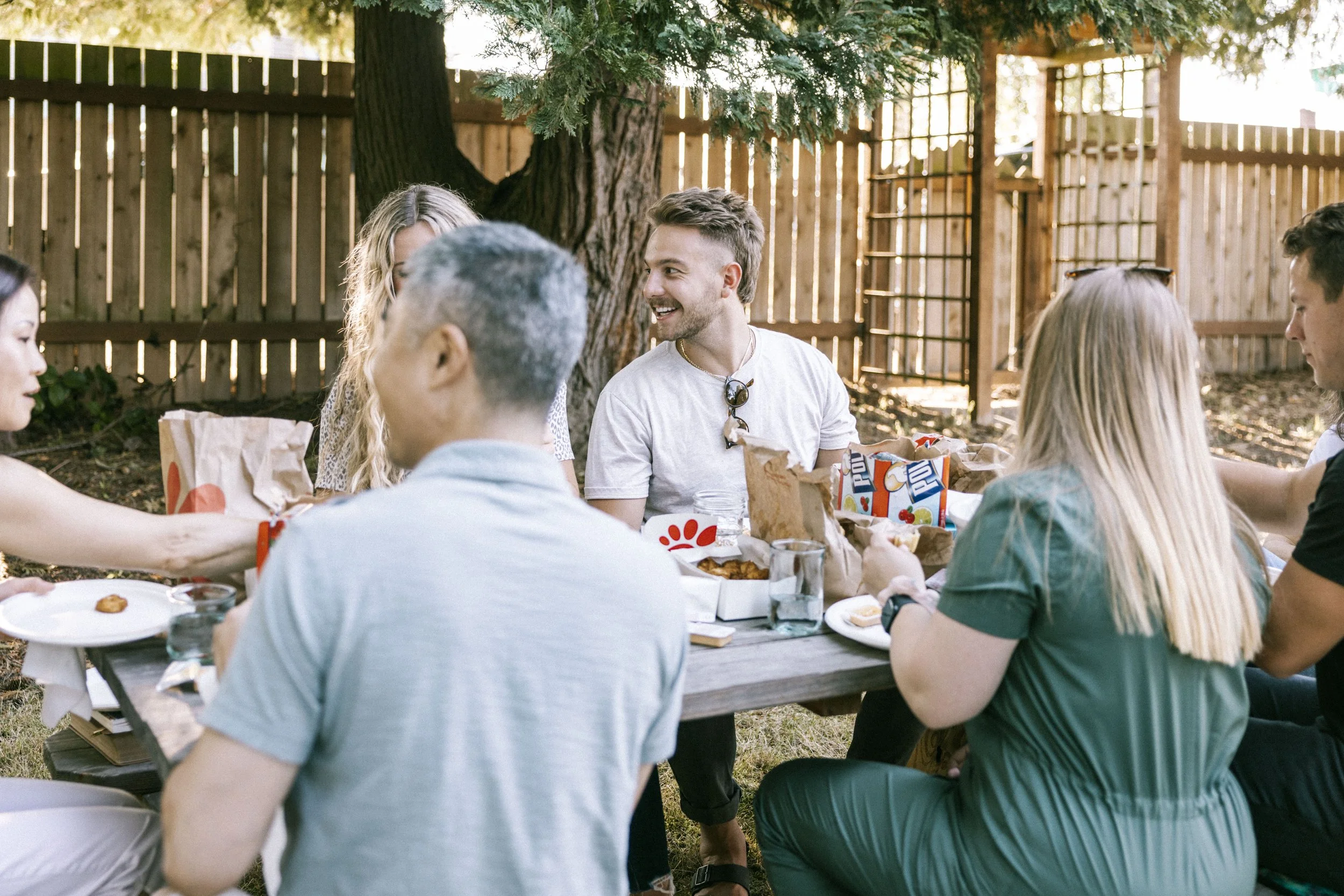 Life Groups — Resurrection Church