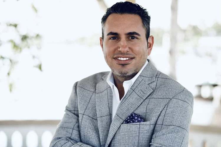 ABOUT — Michael DeRosa Exchange Lifestyle Real Estate | Buy and Sell ...