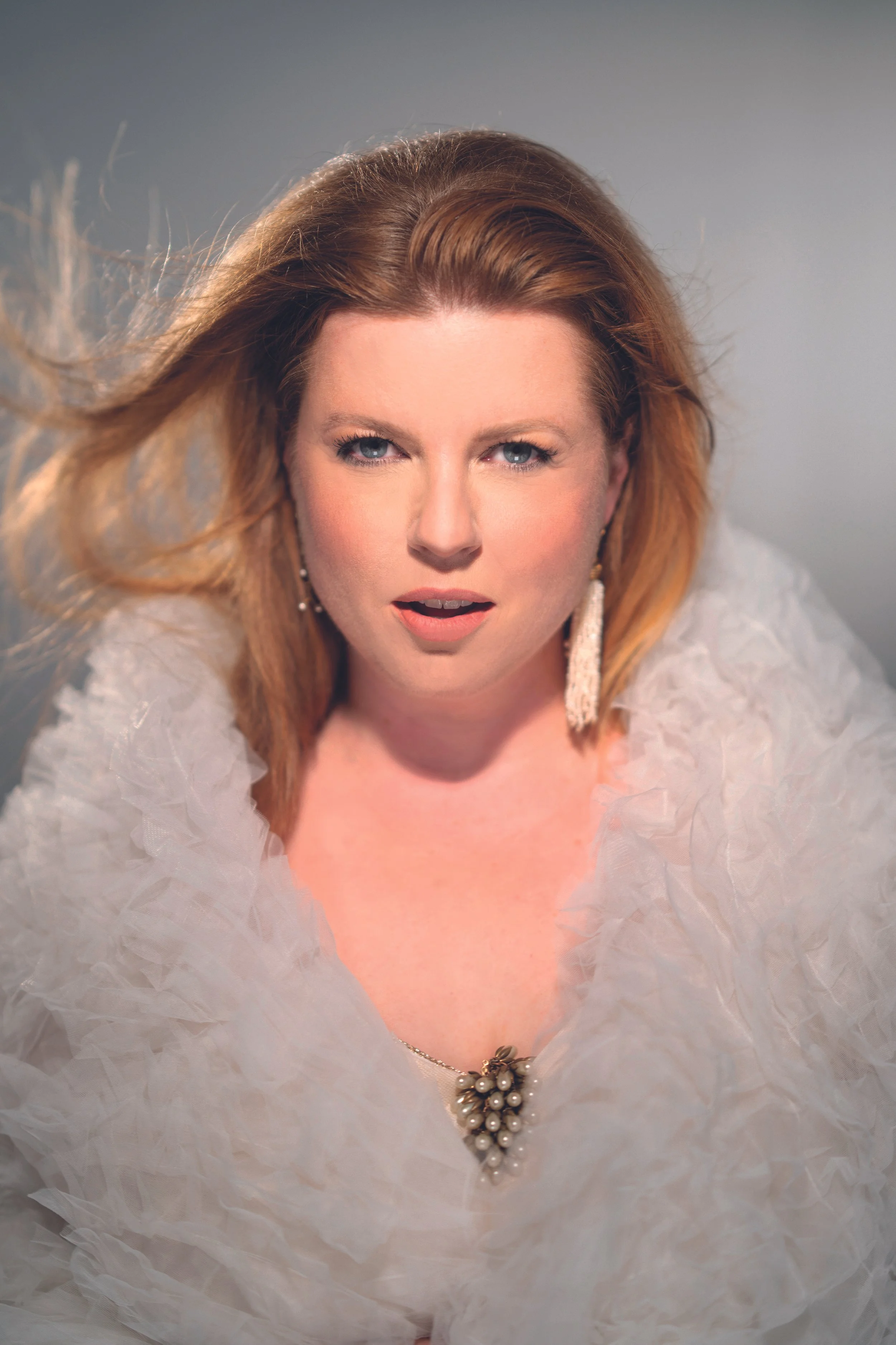 SIMONE KOPMAJERwww.simonekopmajer.com