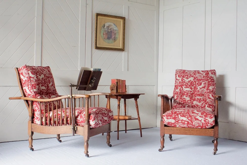 L I N D S A Y A L K E R | HOME