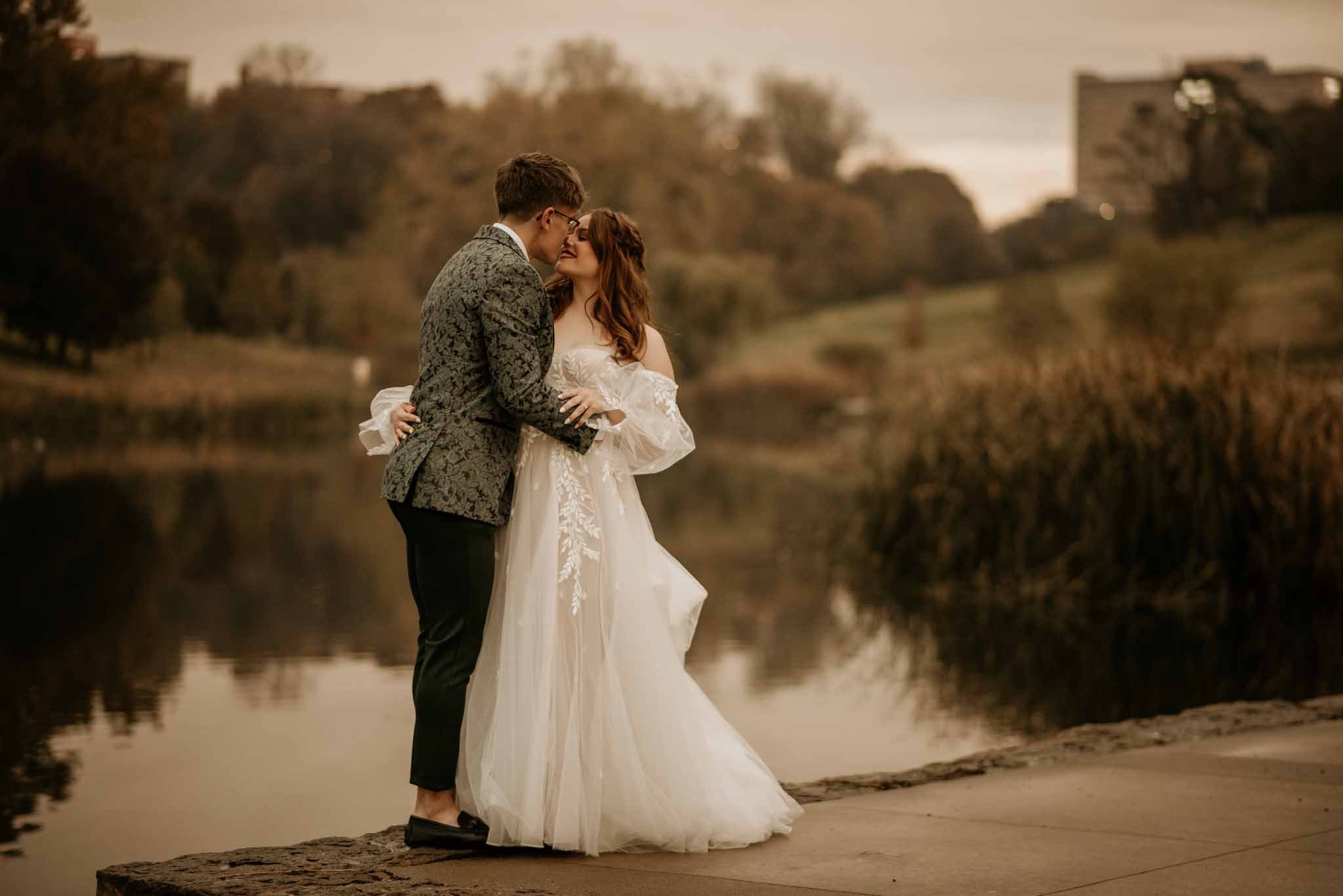 Kansas City Wedding | El Torren | Josh and Jade Rainbow Wedding ...