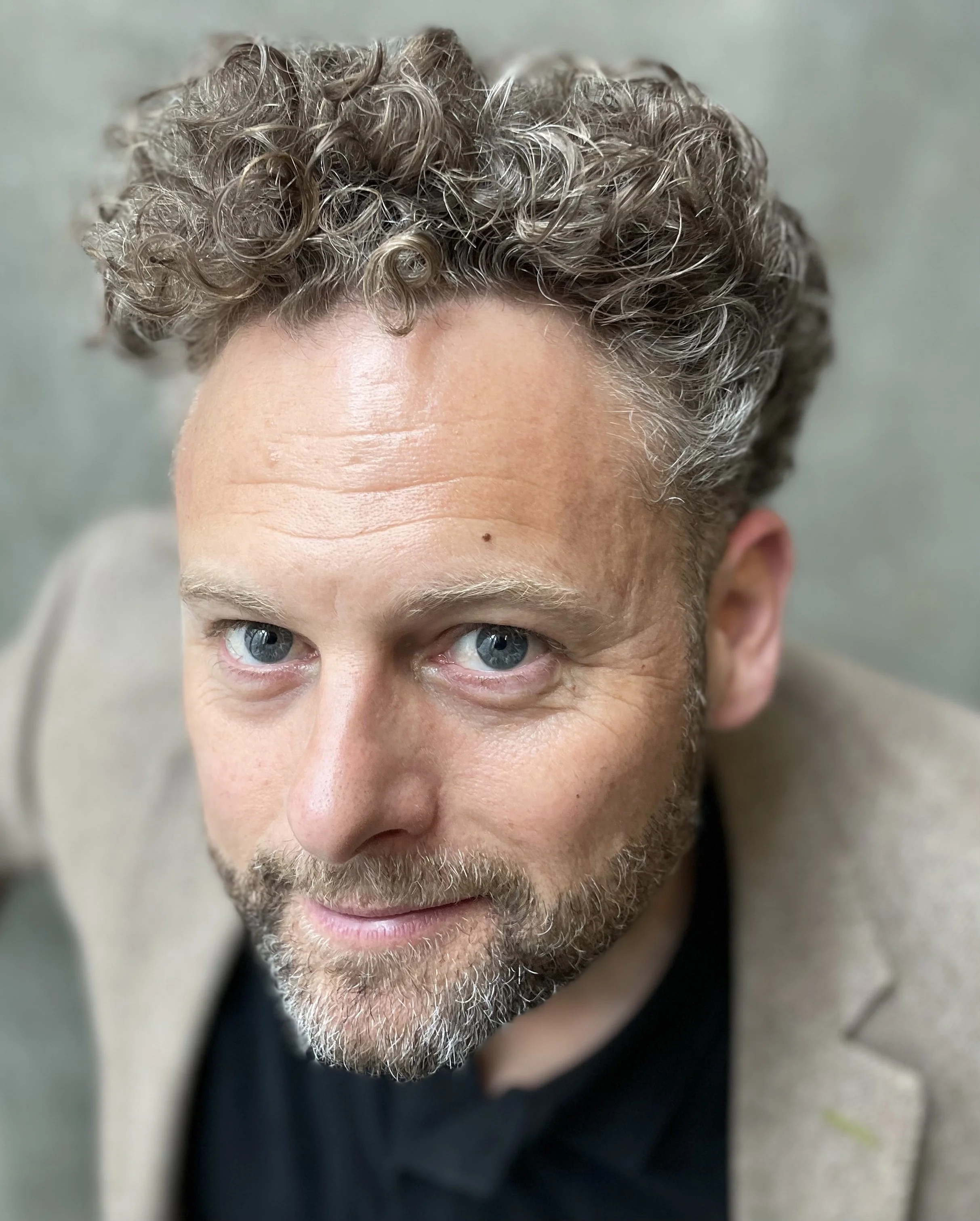 Expert Communications Advisor & Consultant | Yannick Thoraval