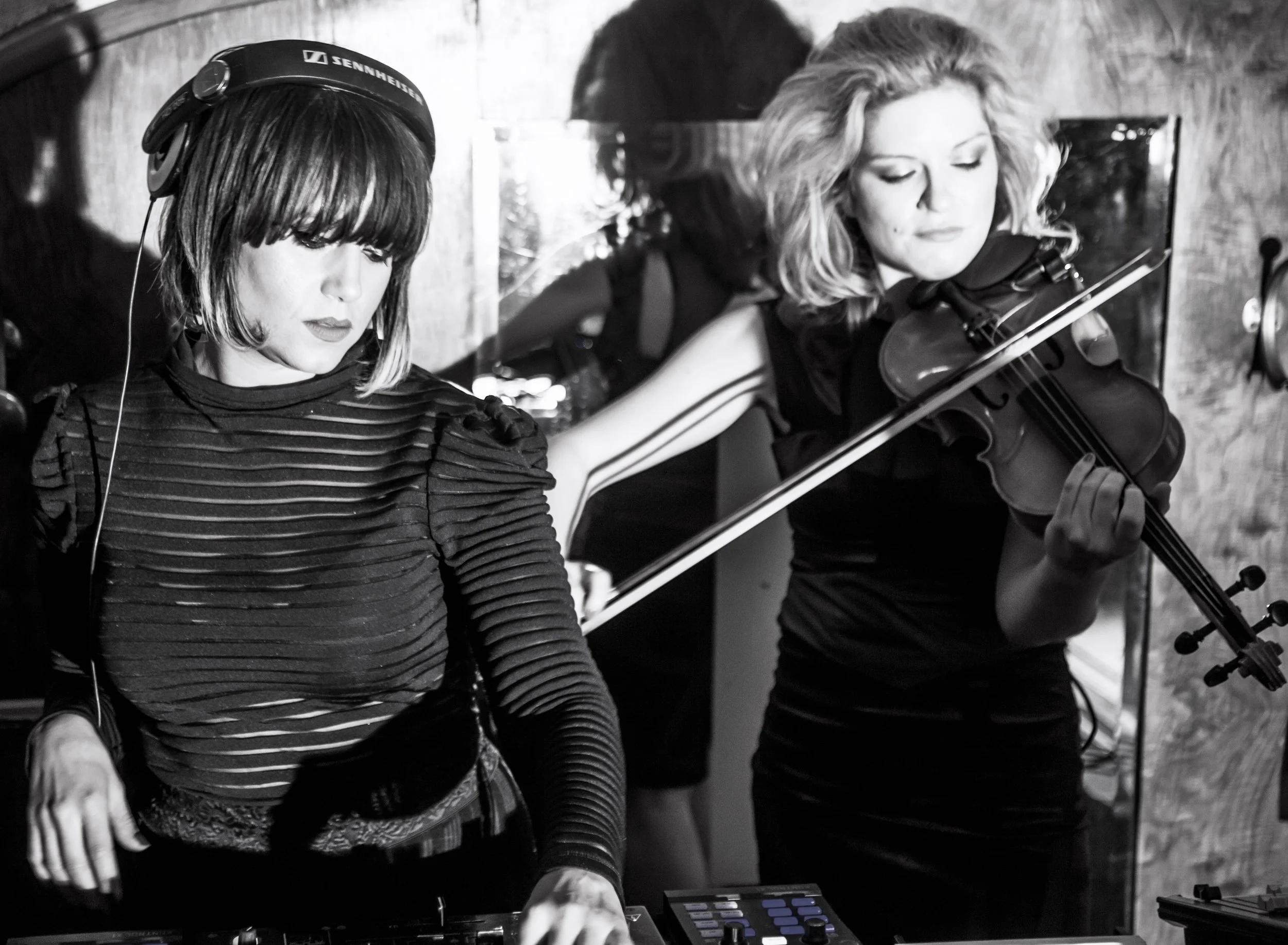 home [www.pacificcoaststrings.com]