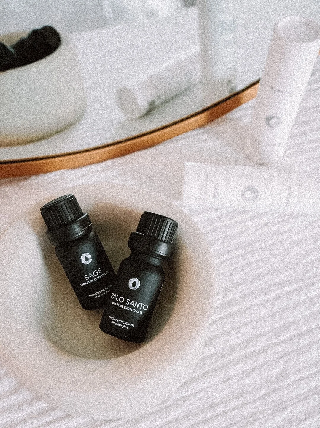 5 Organic & Sustainable Essential Oil Brands for Home & Body ...