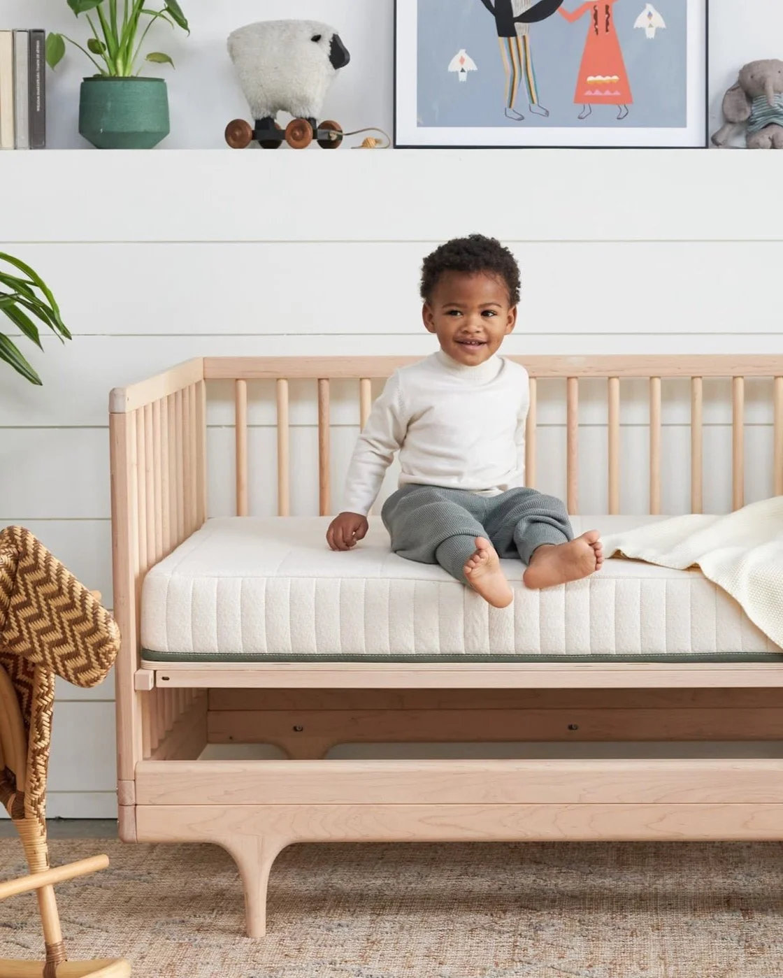 14 Brands Making Non-Toxic Cribs & Crib Mattresses For A Sustainable ...