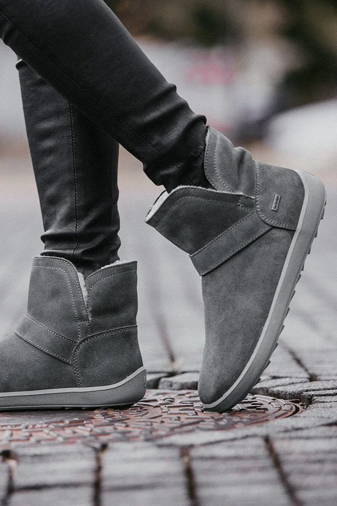 7 Sustainable Alternatives To UGGs For Cozy And Stylish Boots in 2025 — Sustainably Chic