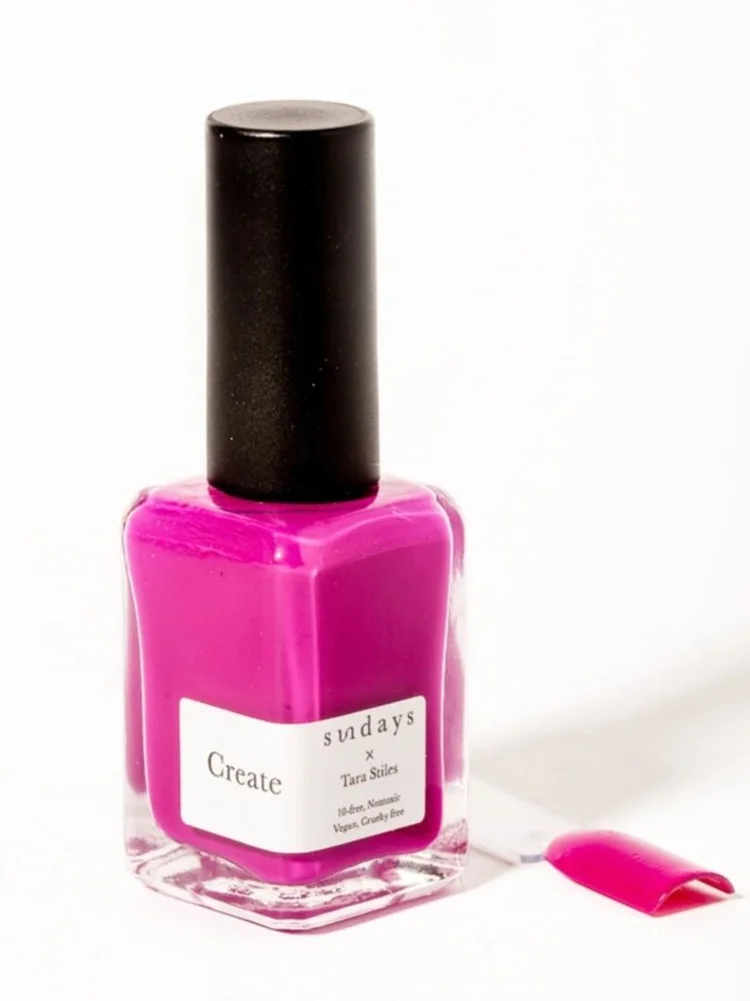 7 Natural & Non-Toxic Nail Polish Brands for Healthy, Sustainable Nails ...