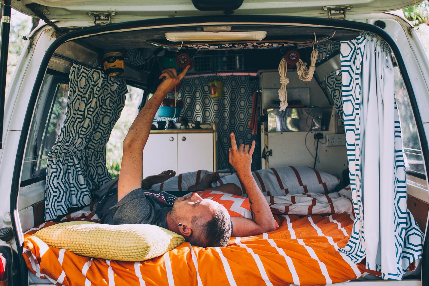 Ele & Sam — Vanlife