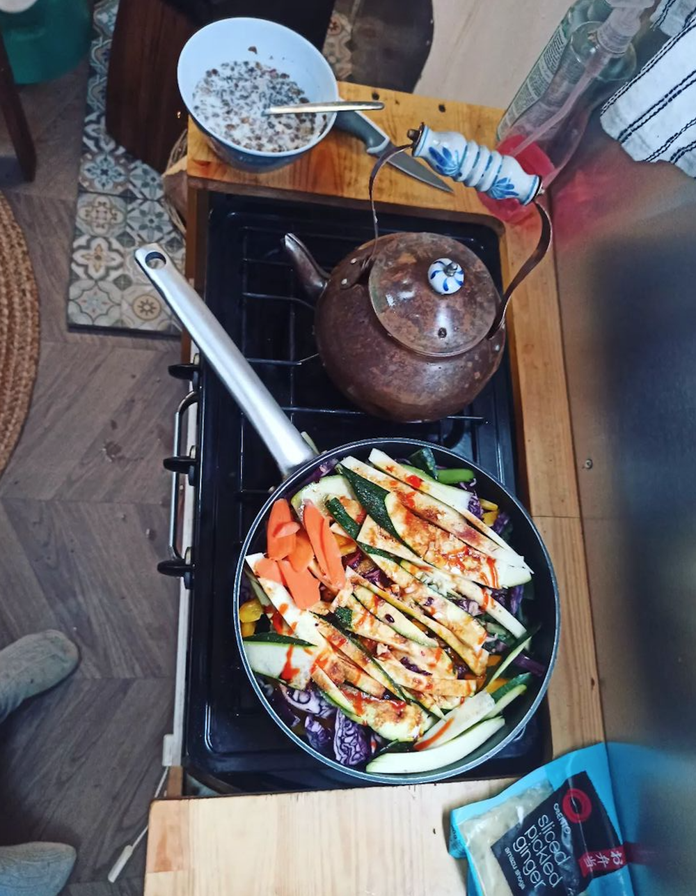 Check out this cool vanlife kitchen — Vanlife