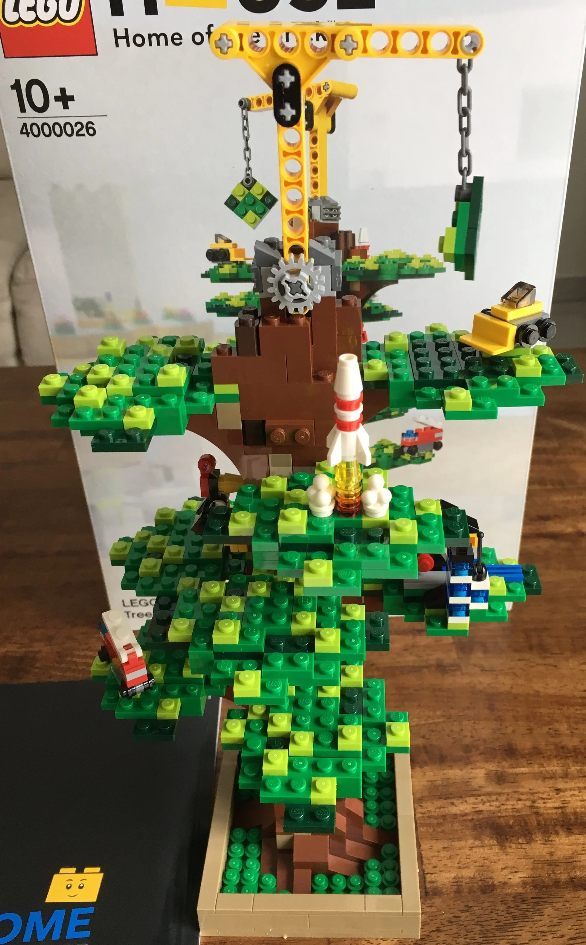 Set Review - #4000026-1: LEGO House Tree of Creativity — Bricks for Bricks