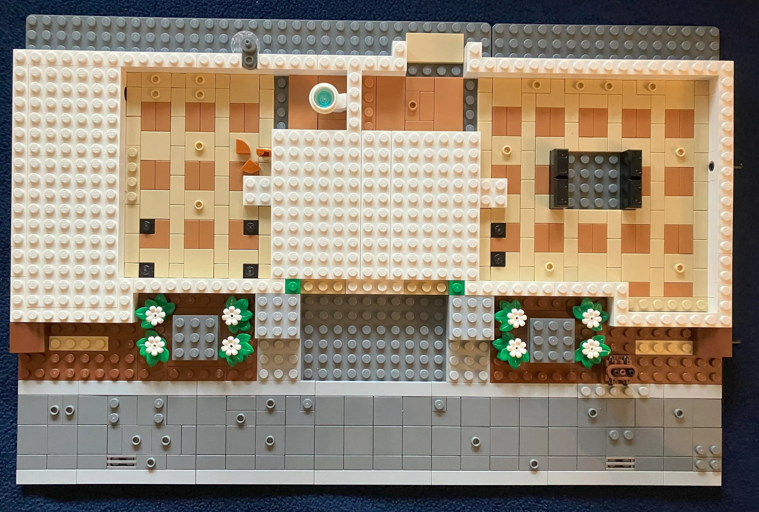 Set Review - #10326-1: Natural History Museum - Icons - Modular ...