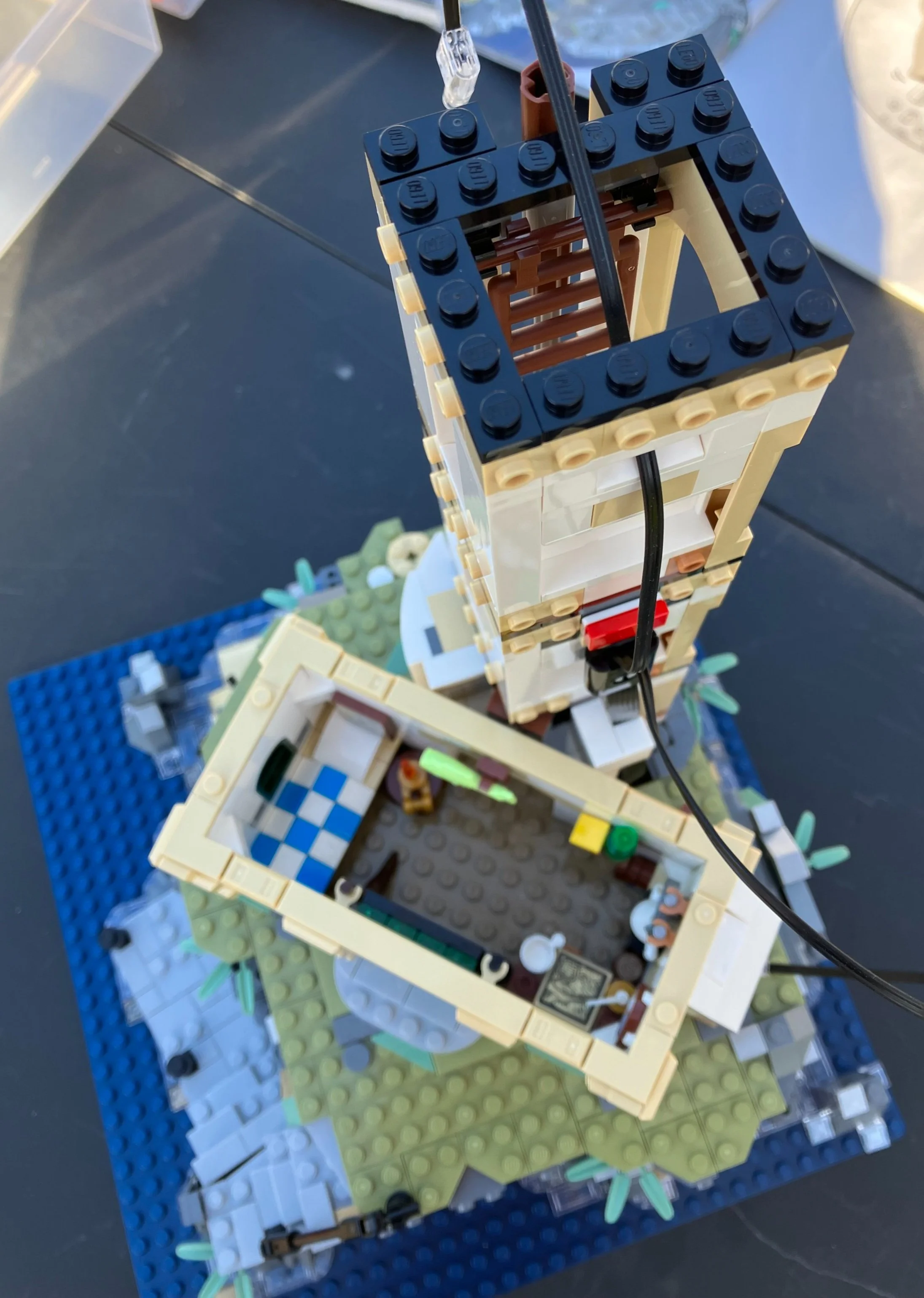 Set Review - #21335-1: Motorized Lighthouse - Lego Ideas — Bricks for ...