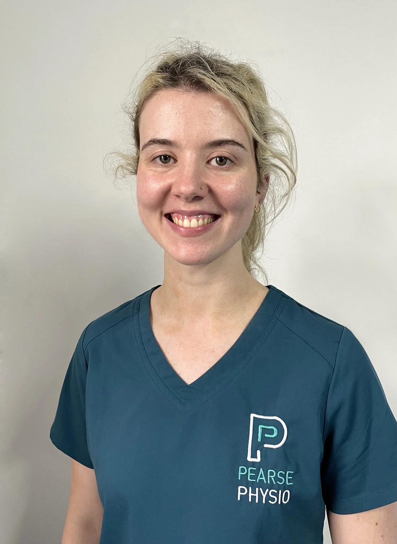 Aine Rowe — Pearse Physio