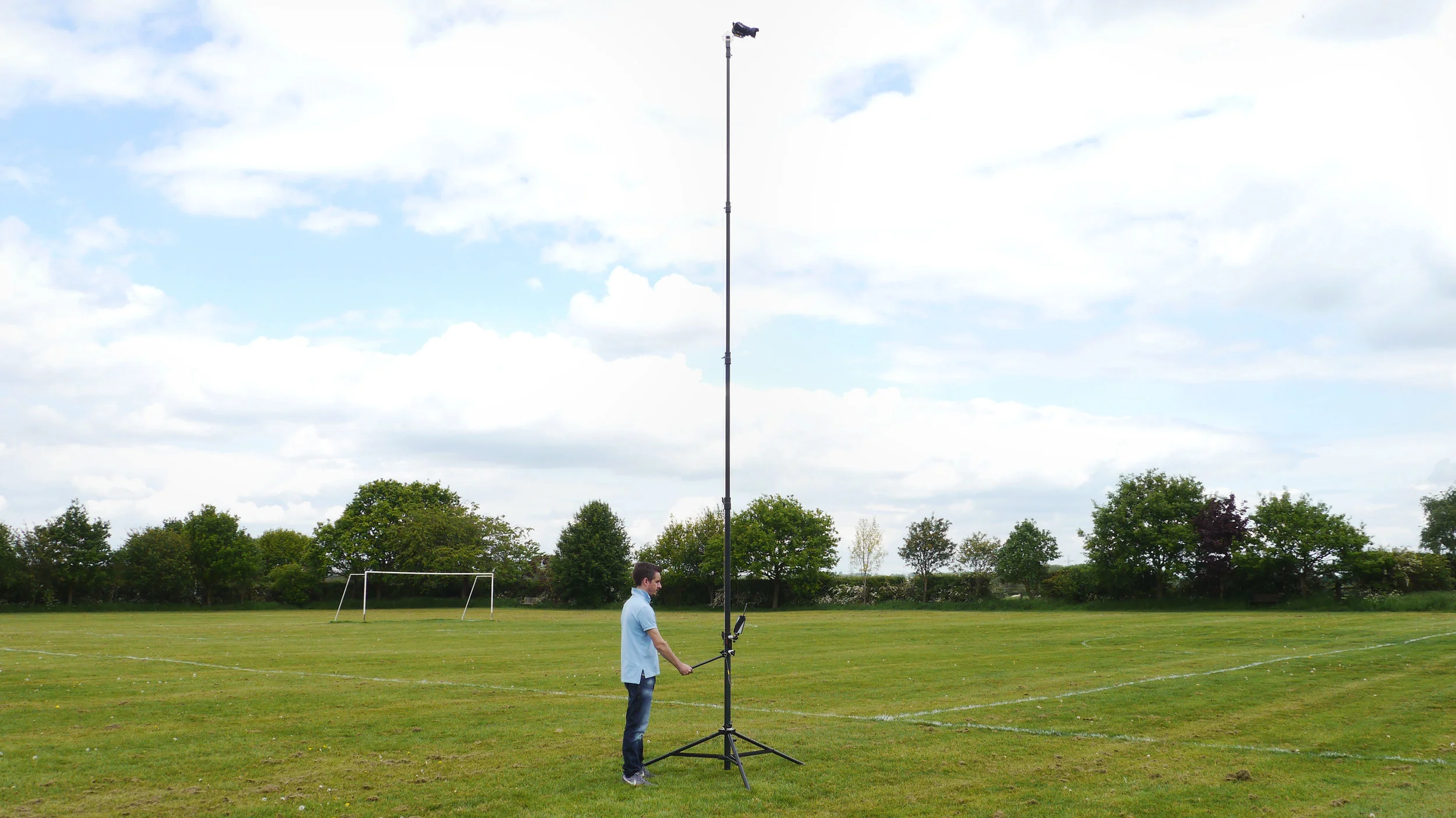 Hague AMP4 Highshot Camera Mast With Manual Pan & Tilt Plus Padded Bag ...