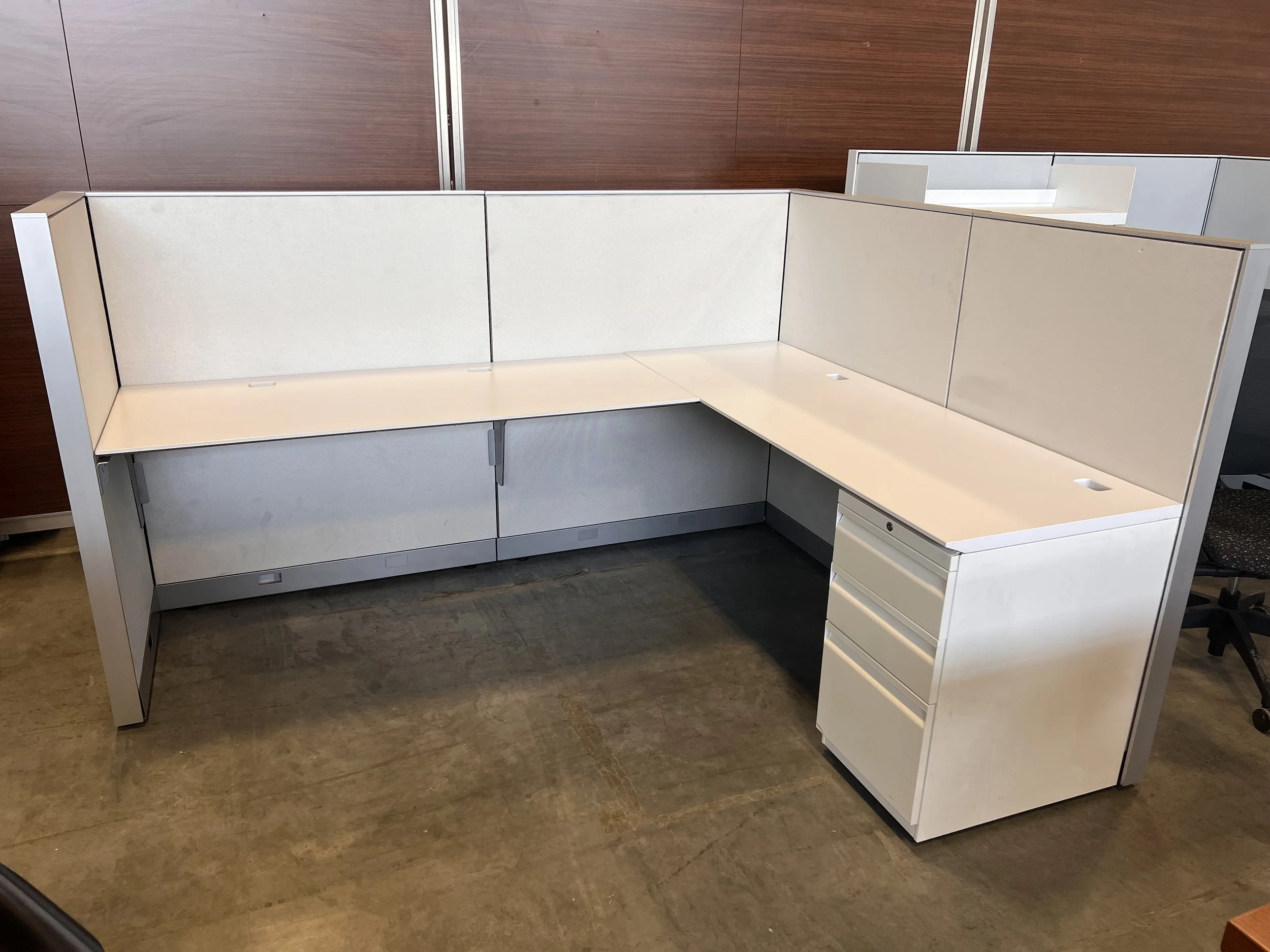 Used Workstations — Premiere Office Furniture