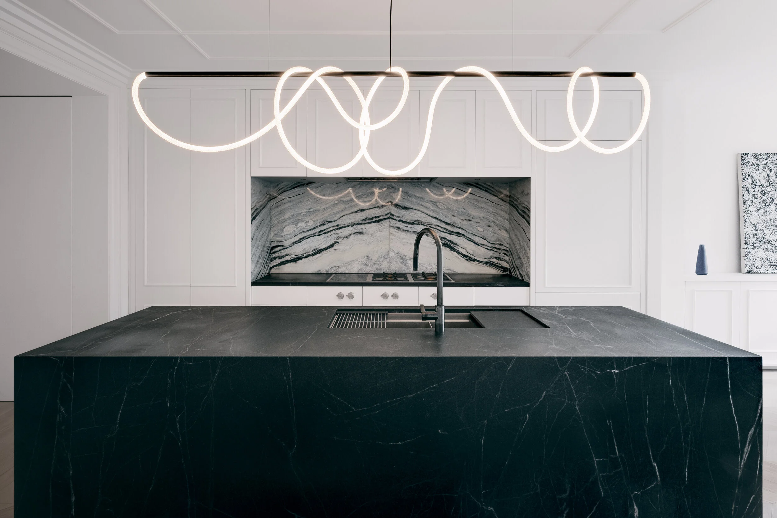 LUKE LAMP CO | CHANDELIERS