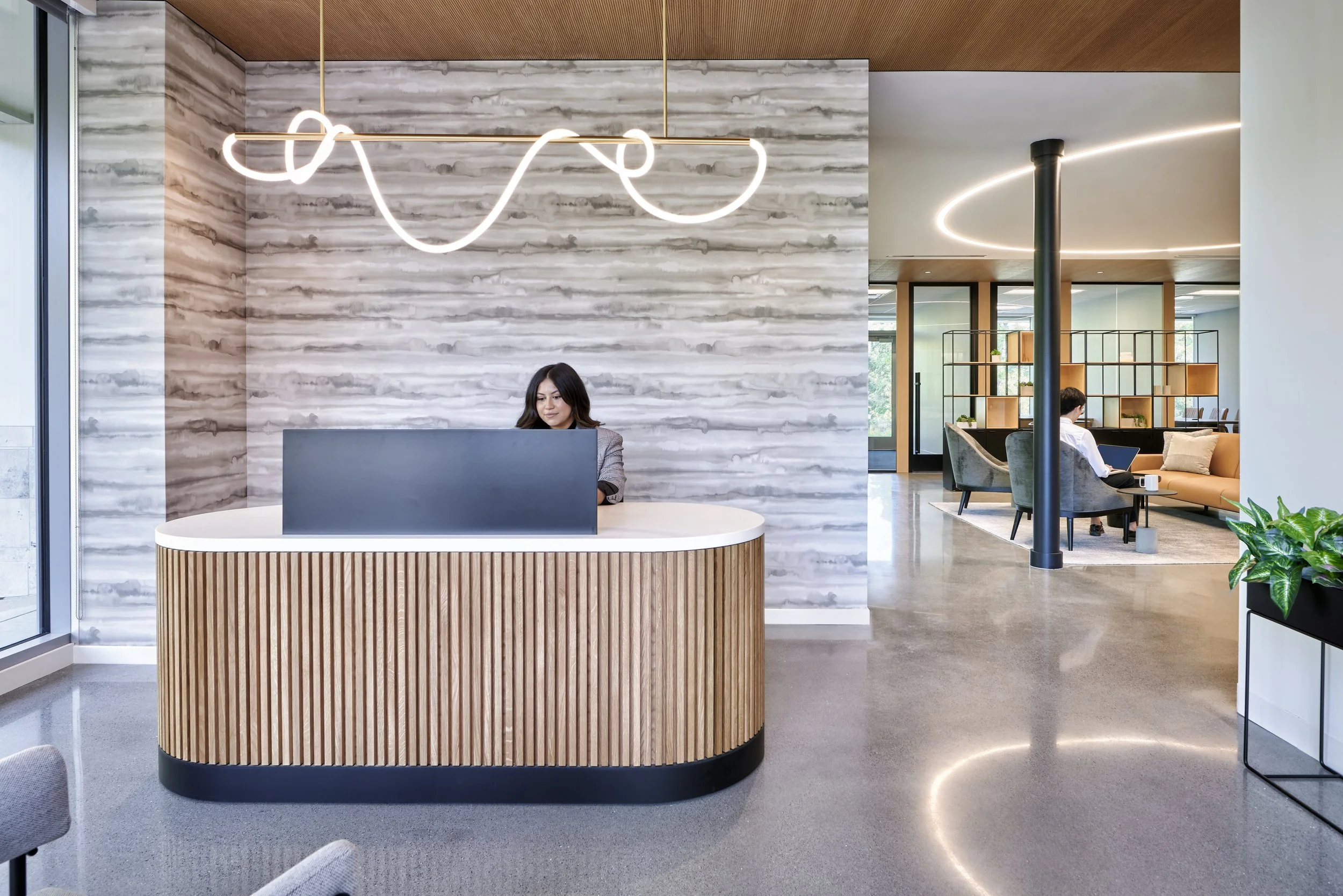 LUKE LAMP CO | CHANDELIERS