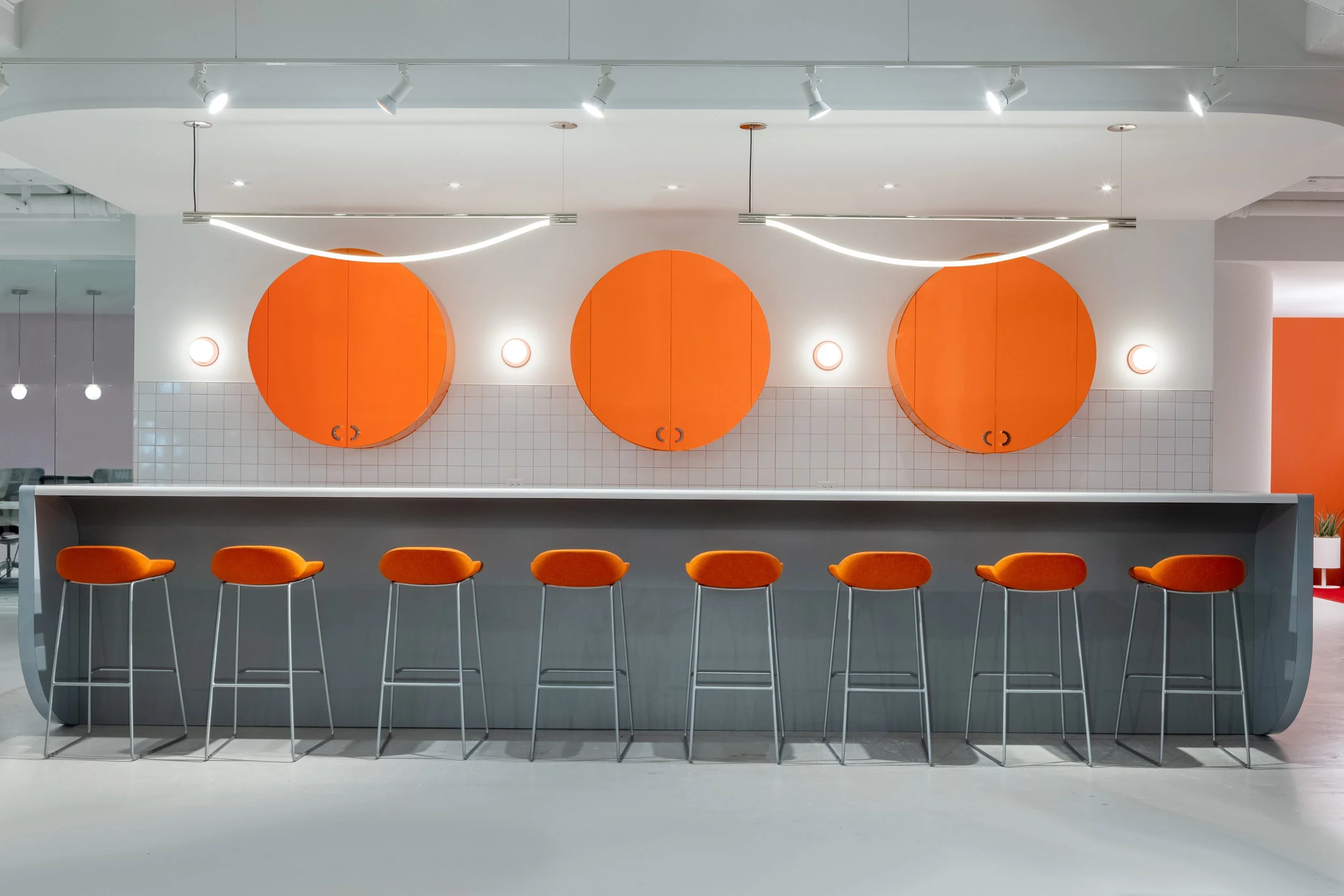 LUKE LAMP CO | CHANDELIERS