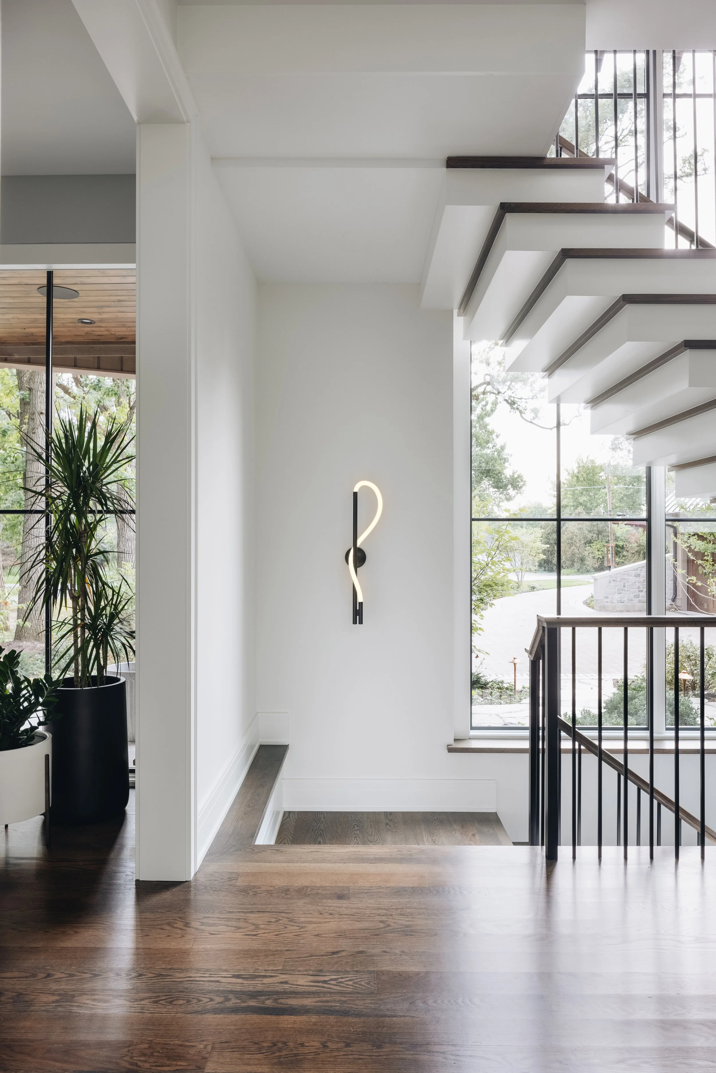 LUKE LAMP CO | SCONCES