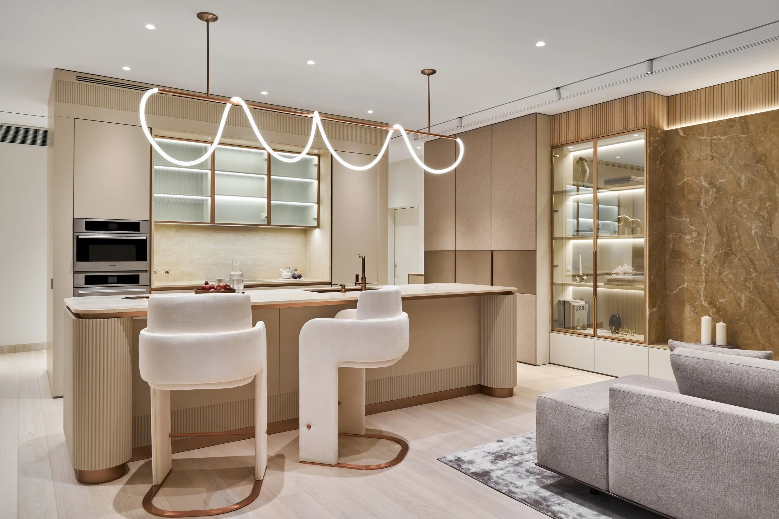 LUKE LAMP CO | CHANDELIERS