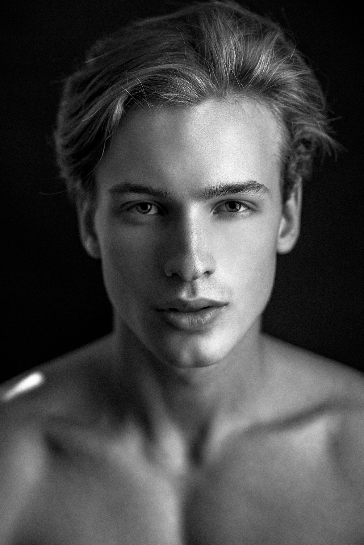 Adon Exclusive: Model Thomas Bussieres By Charlz Chalmers — Adon | Men's Fashion and Style Magazine