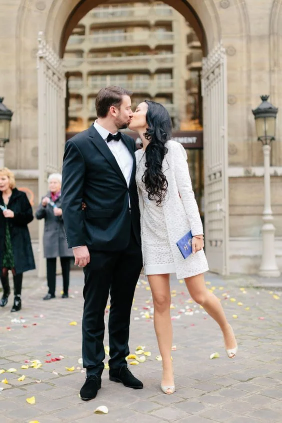 What To Wear To a City Hall Wedding - The Complete Guide — nkbride
