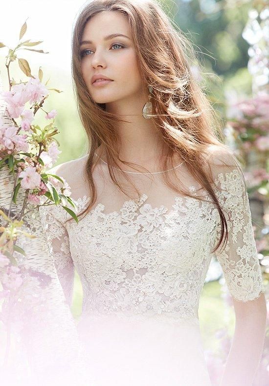 Choosing The Right Lace for Your Custom Wedding Gown: A Guide to Bridal ...