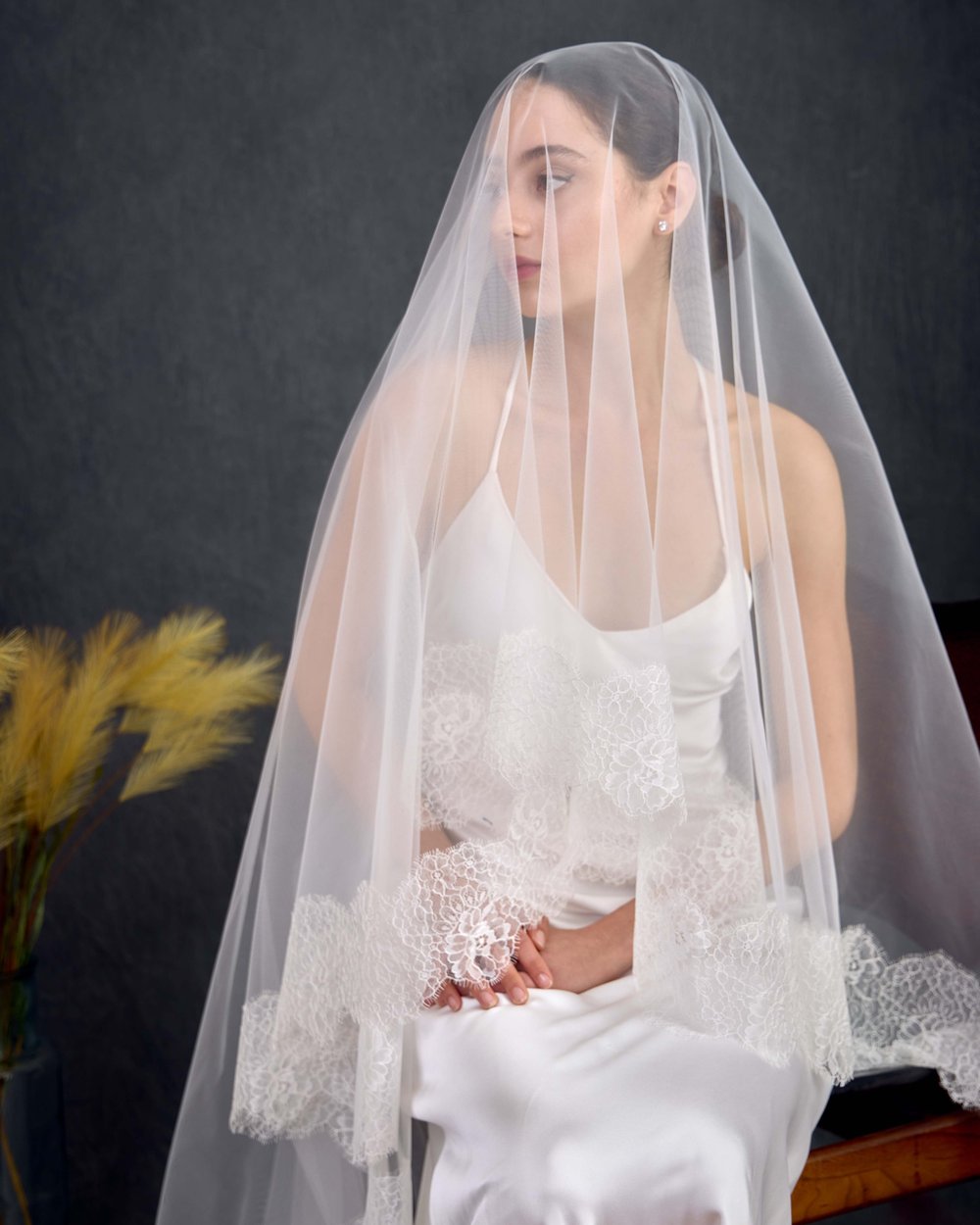 Wedding Veils With Lace Trim