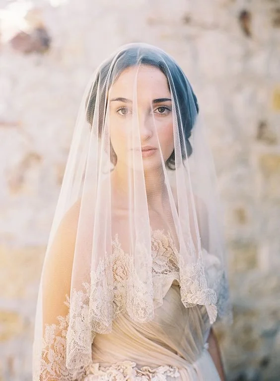 Mantilla: The Spanish Veil — NK Bride