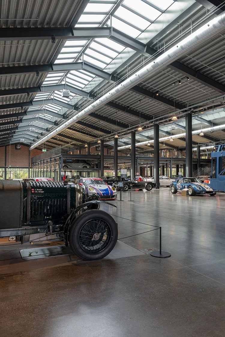 Classic Car House | Museum og oplevelsesunivers | Renovering af ...