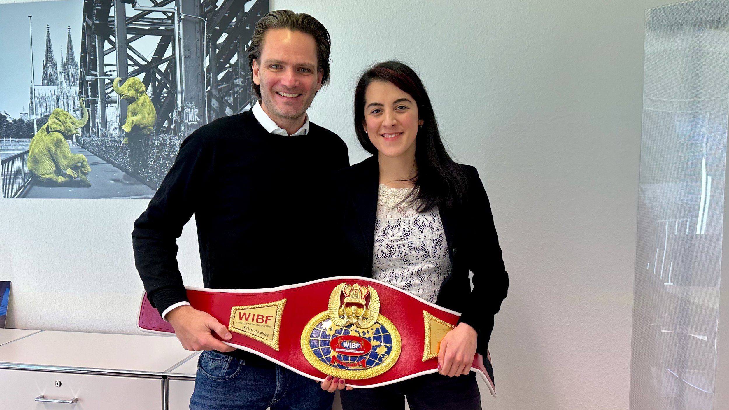 Box-Weltmeisterin Dilar Kisikyol im Podcast "Mutmenschen" | Peter Holzer