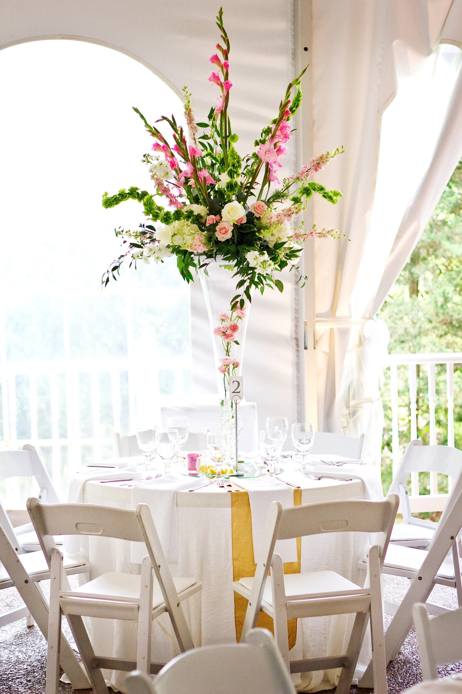 Five Steps to the Perfect Floral Centerpieces — Riverwood Mansion
