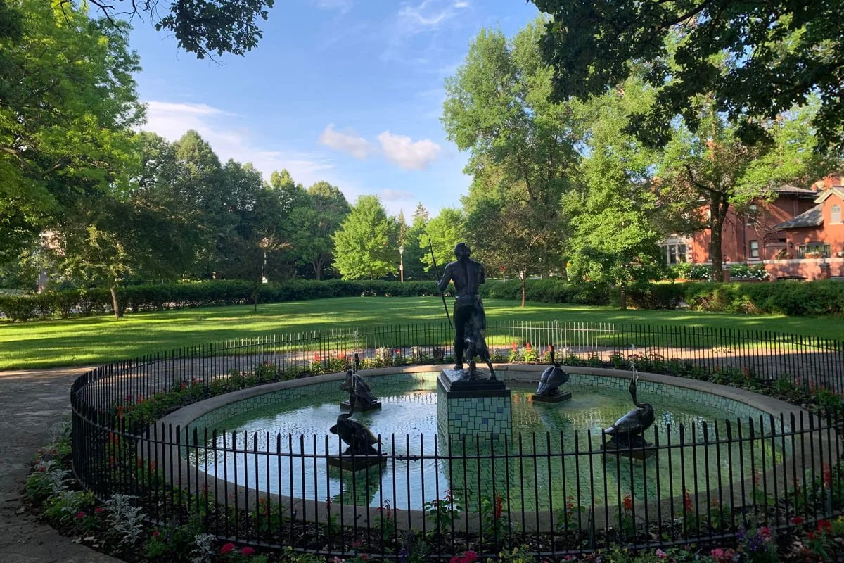 The Commodore Bar & Restaurant | Saint Paul, MN