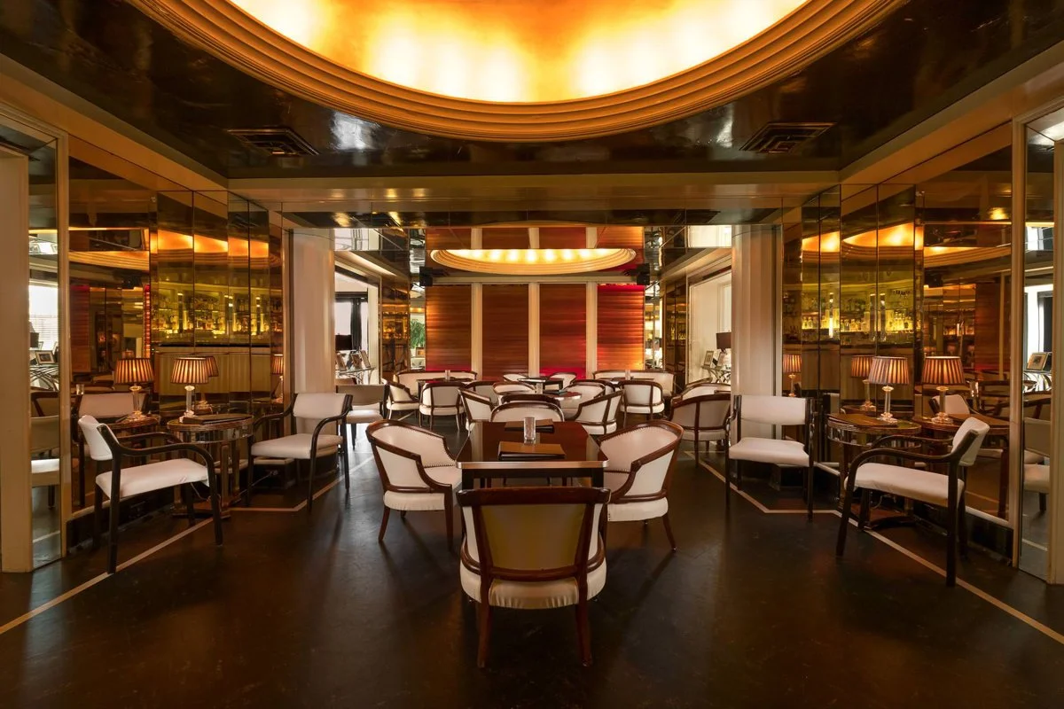 The Commodore Bar & Restaurant | Saint Paul, MN