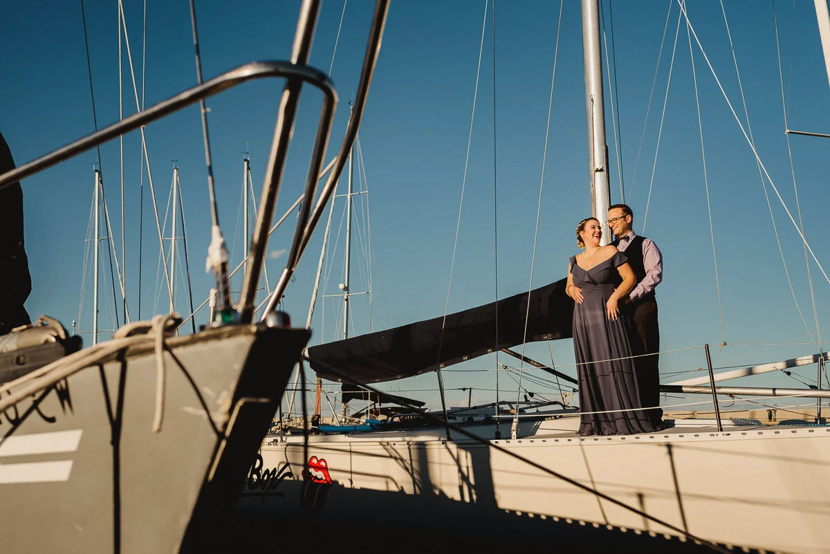 Hannah & Mike Love Story - Gimli Harbour — Black & Gold Photography