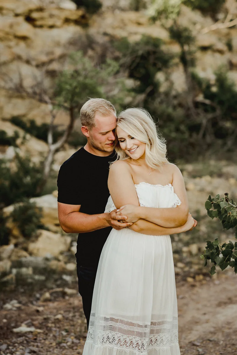 Beth & Nathan Love Story - Stonewall Quarry Park — Black & Gold Photography