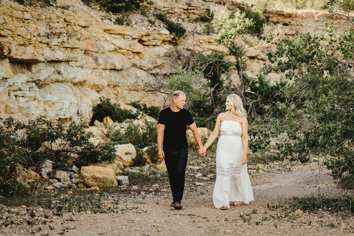 Beth & Nathan Love Story - Stonewall Quarry Park — Black & Gold Photography