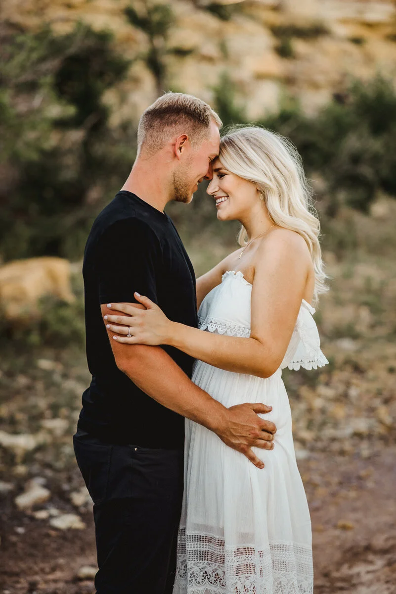Beth & Nathan Love Story - Stonewall Quarry Park — Black & Gold Photography