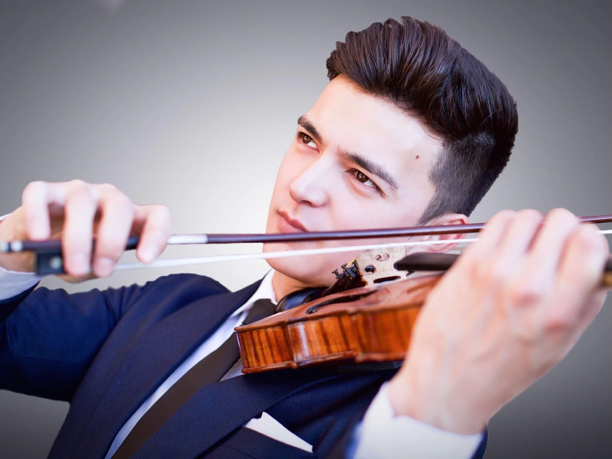 Christian Kim Violinist