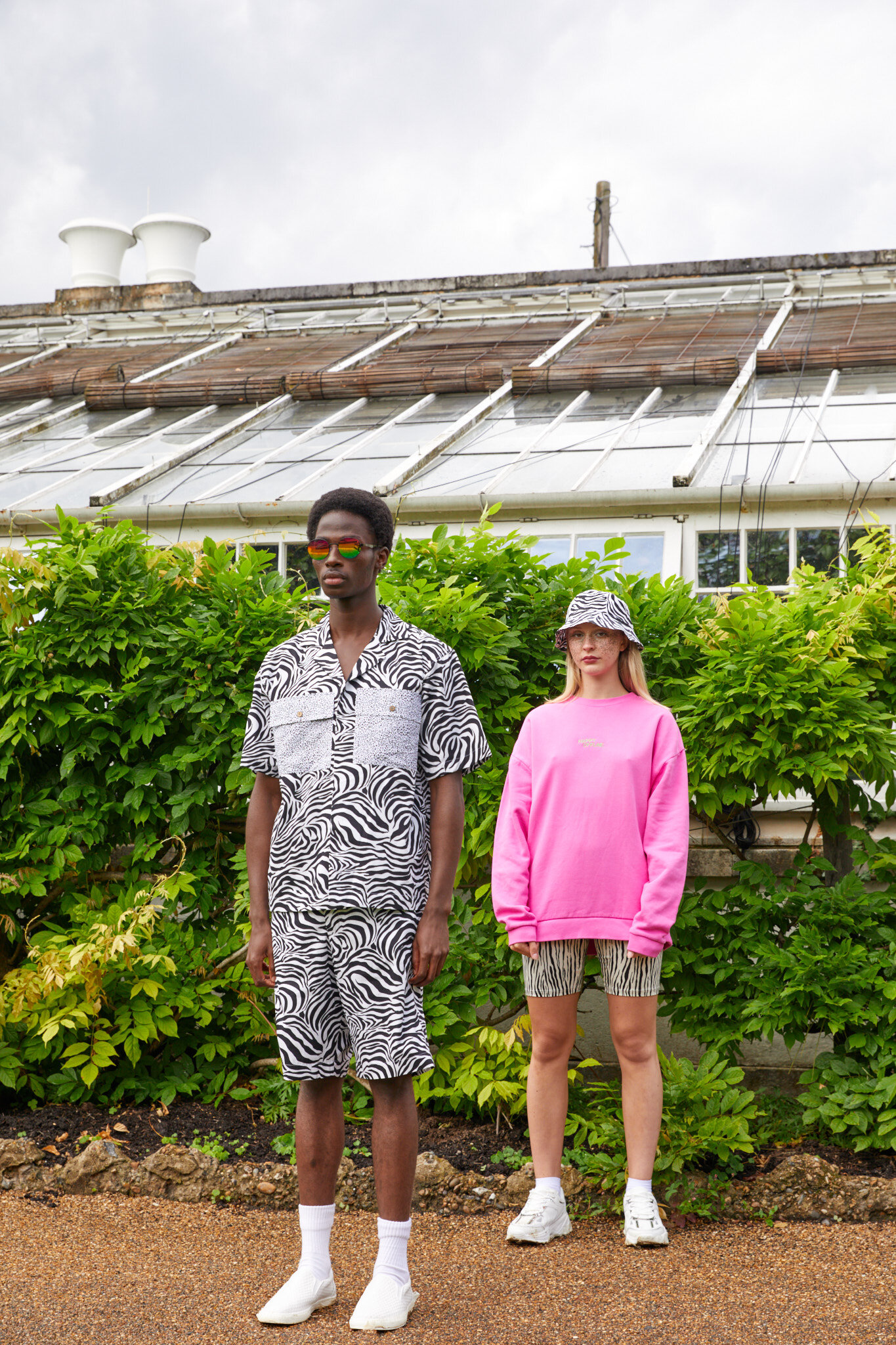 Black and white zebra print bucket hat - Quillattire