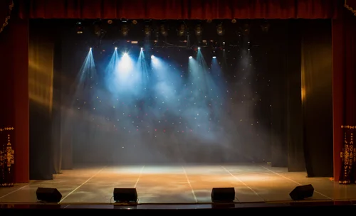 Discover What Sets Theater Apart from Film Experiences