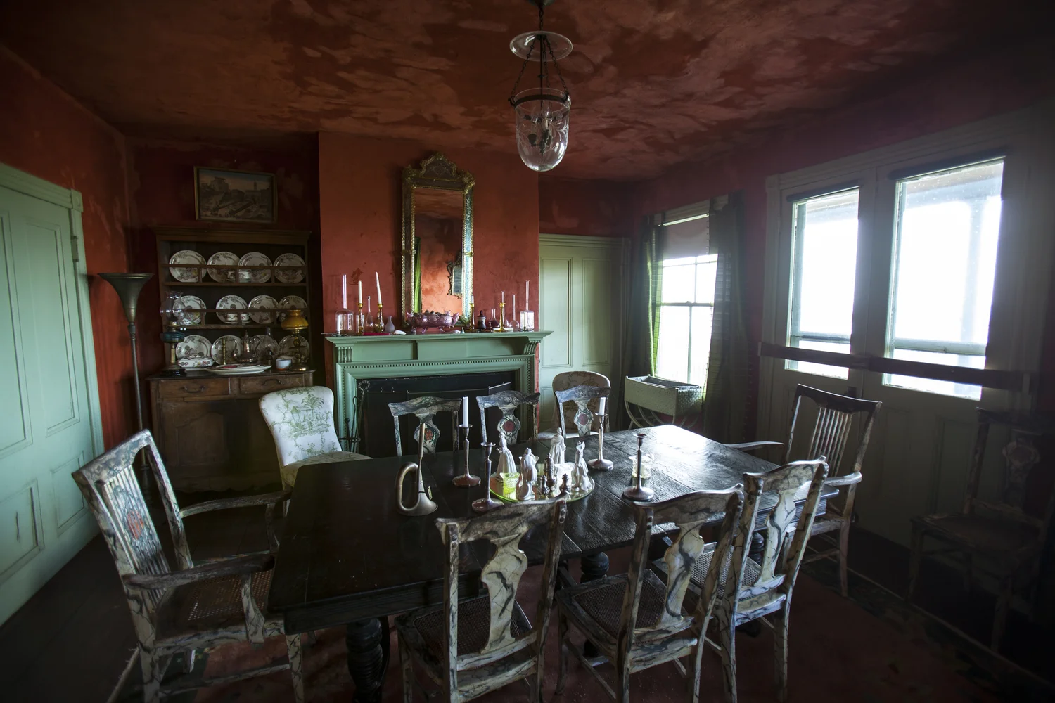 Interiors — Victorian Summer Cottage on Fishers Island