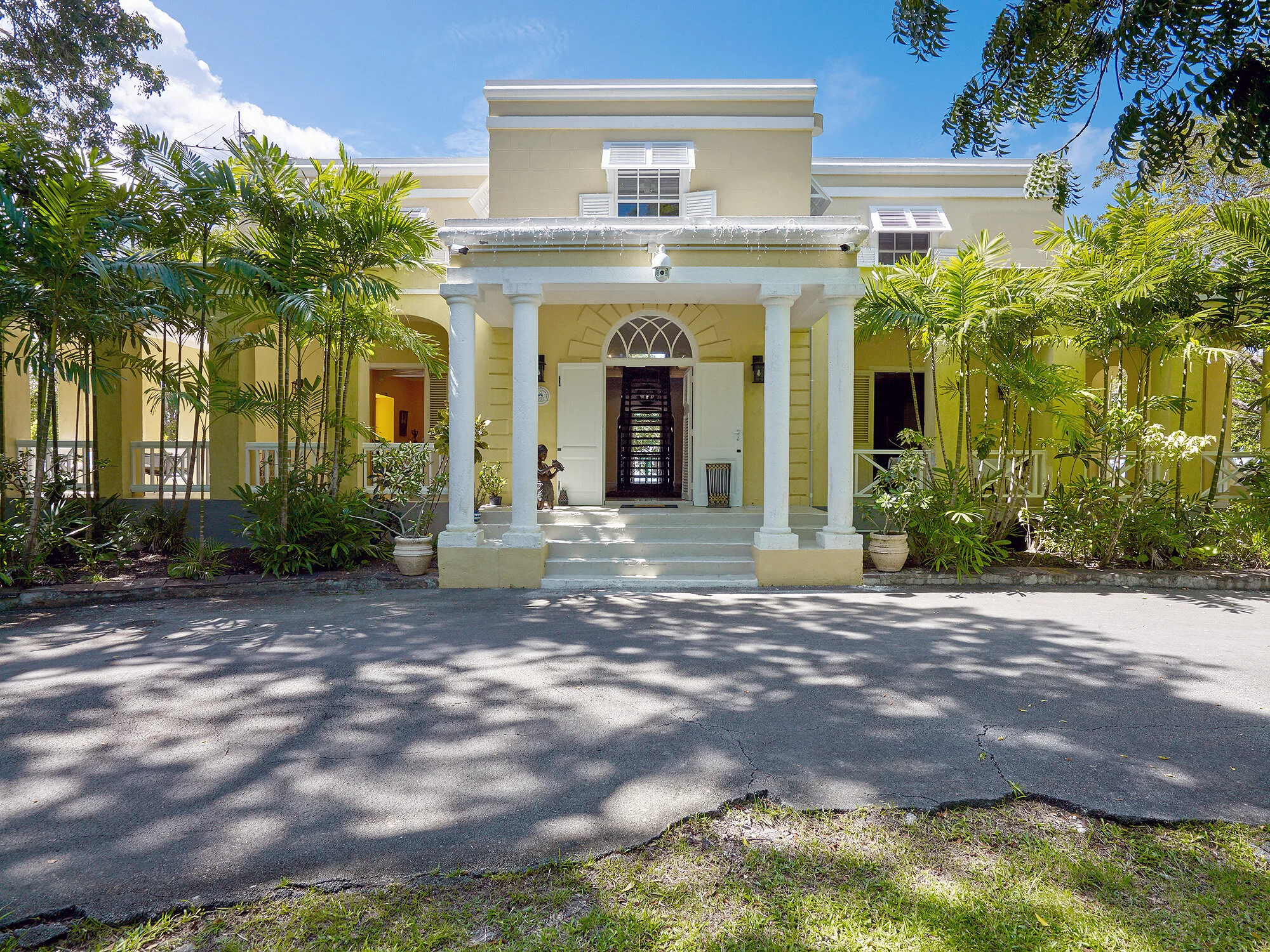 Colleton Great House, Historic Plantation Guest House in the North West ...