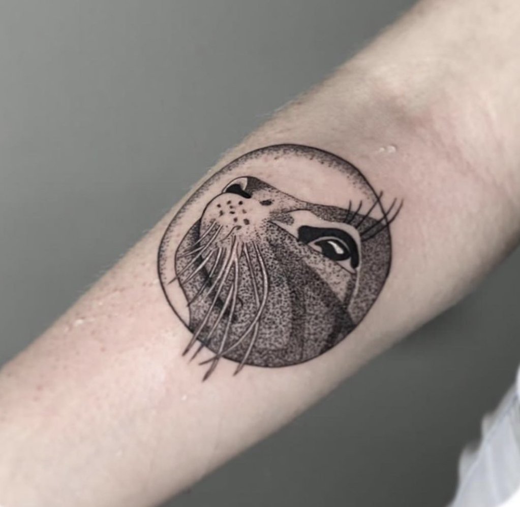 Chicago Ink Tattoo & Body Piercing and microdermals