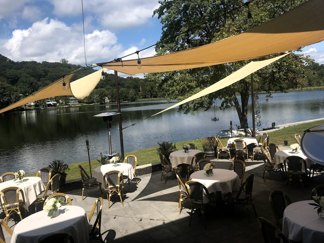 Andre's Lakeside Dining & Events
