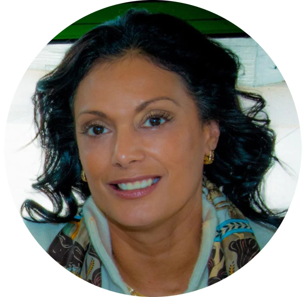 ANGELICA VÉLEZ ROBINSON — Cuatro Vientos