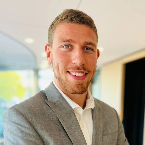 About us - Leading in Impact Investing — Phenix Capital