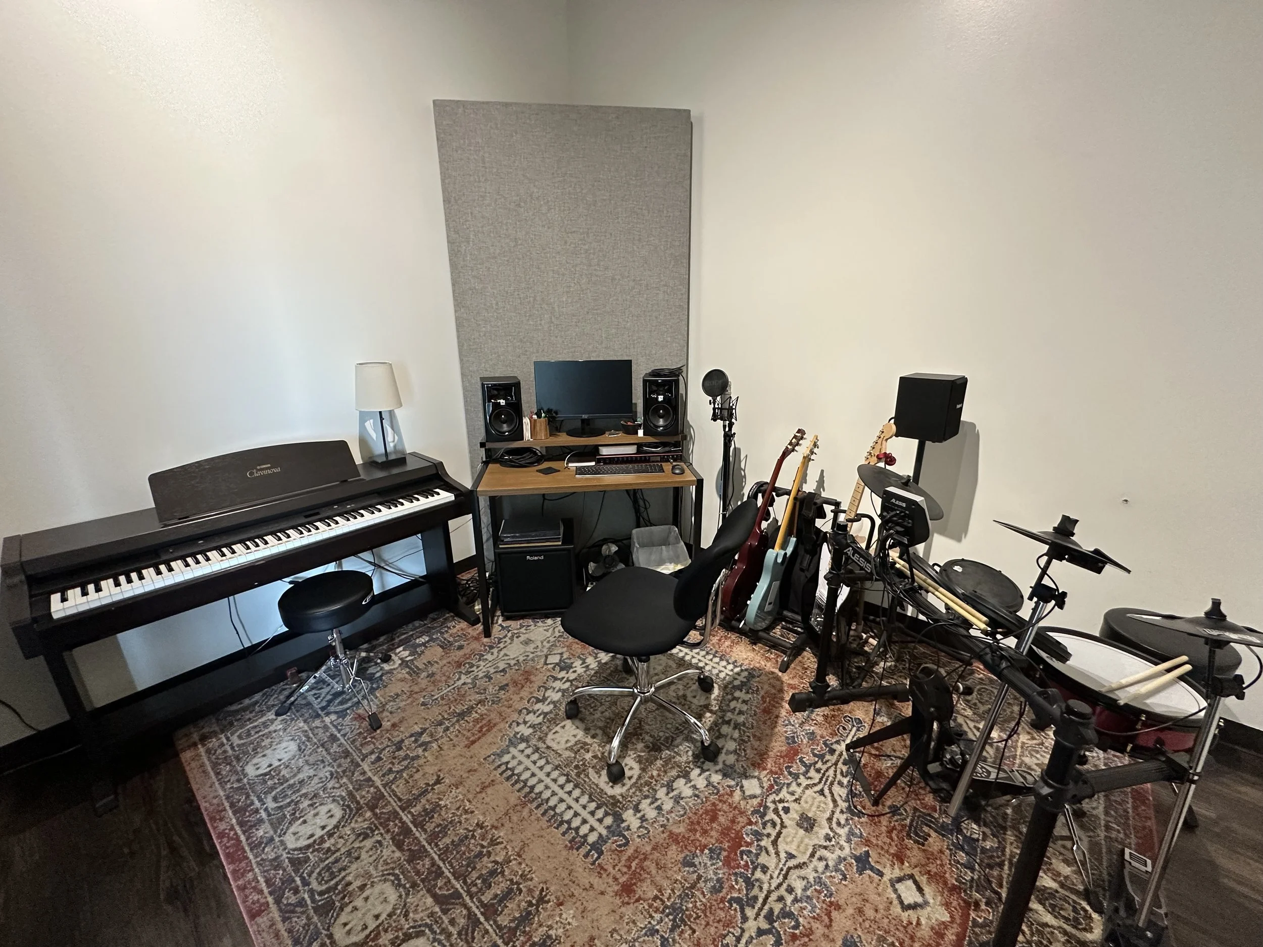 The Best Music Lessons | Rehearsal Room Music School