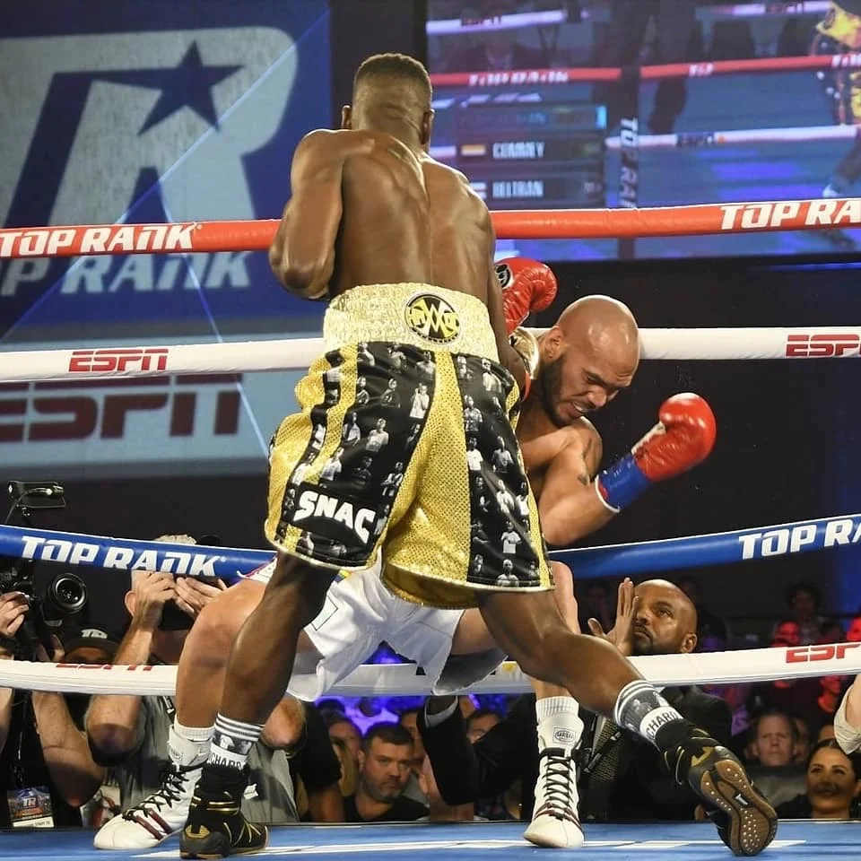 PHOTOS: Richard Commey stops Ray Beltran in 8- Boxing News, MMA News ...