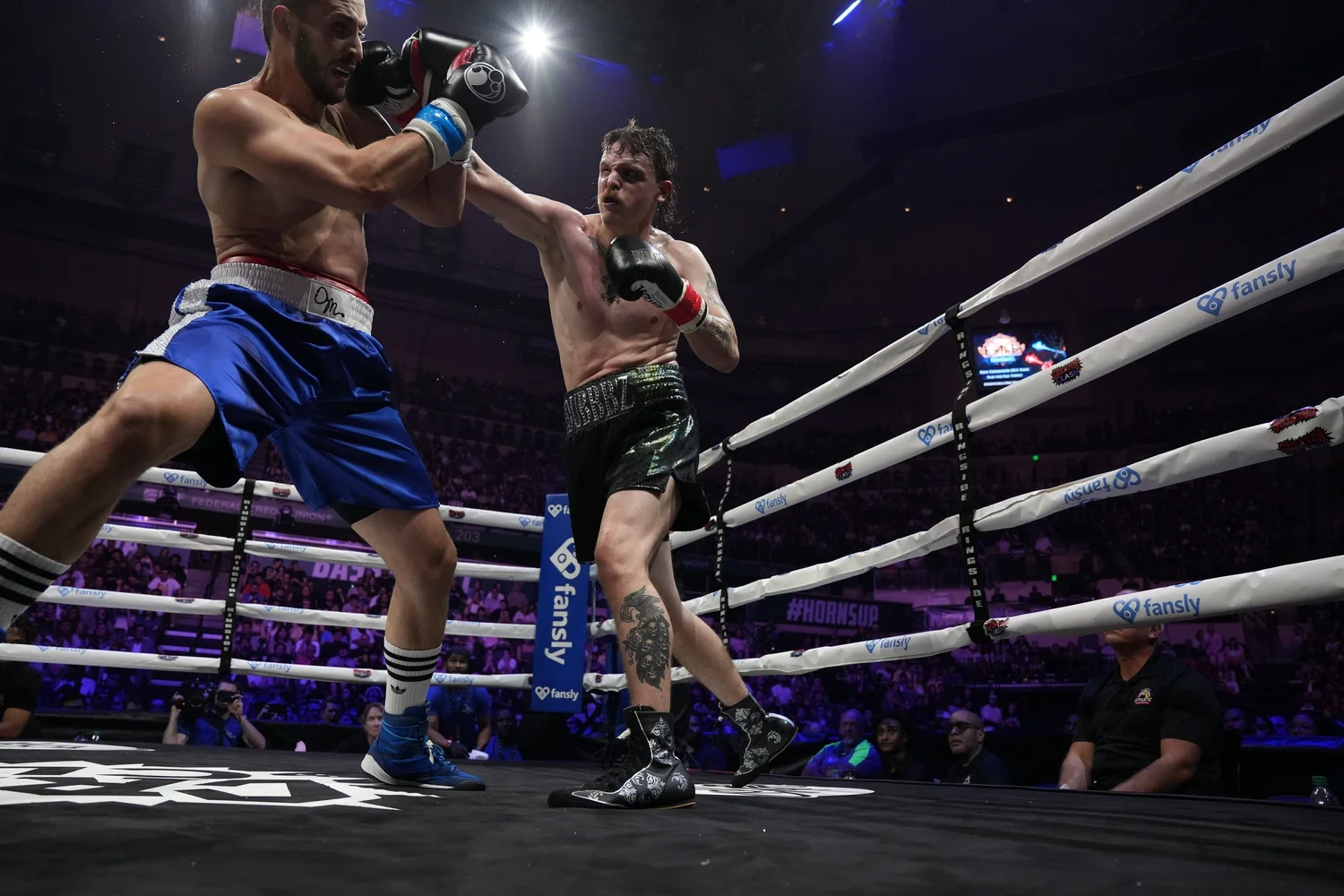 CREATOR CLASH BOXING EVENT DEBUT MAKES HISTORY WITH SOLD OUT ARENA AND ...